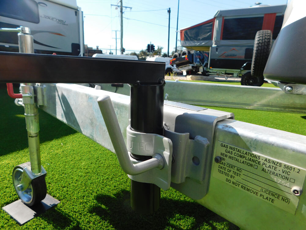 BBQ ARM 850MM BLACK REG INC MOUNT